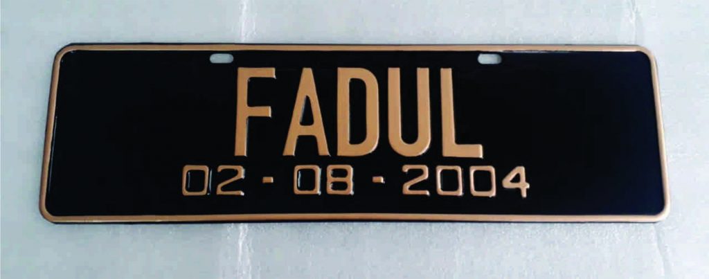 Placa de Carro Personalizada – TaTo Serviços
